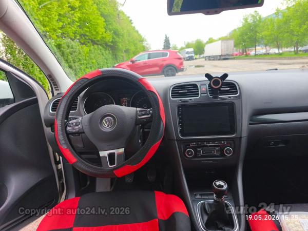 Balts Volkswagen Golf 2012 Kuresāre, ar dzinēja tilpumu 1.40 L un nobraukumu 266 tūkst. km par 5000 €, foto 9 vietnē AUTOMOTO.COM.LV