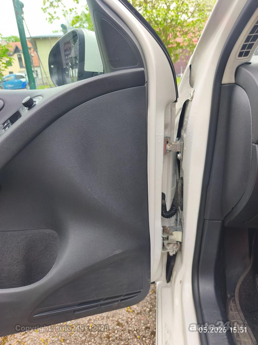 Balts Volkswagen Golf 2012 Kuresāre, ar dzinēja tilpumu 1.40 L un nobraukumu 266 tūkst. km par 5000 €, foto 14 vietnē AUTOMOTO.COM.LV
