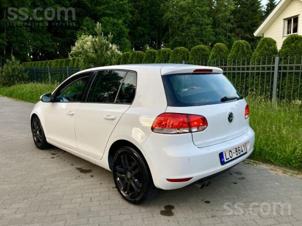 White Volkswagen Golf 2012 in Riga, with an engine capacity of 1.40 L and mileage of 180 thousand km for 2990 €, photo 5 on AUTOMOTO.COM.LV