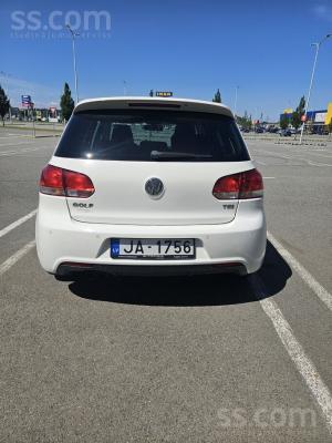 White Volkswagen Golf 2012 in Riga, with an engine capacity of 1.40 L and mileage of 141 thousand km for 6700 €, photo 10 on AUTOMOTO.COM.LV