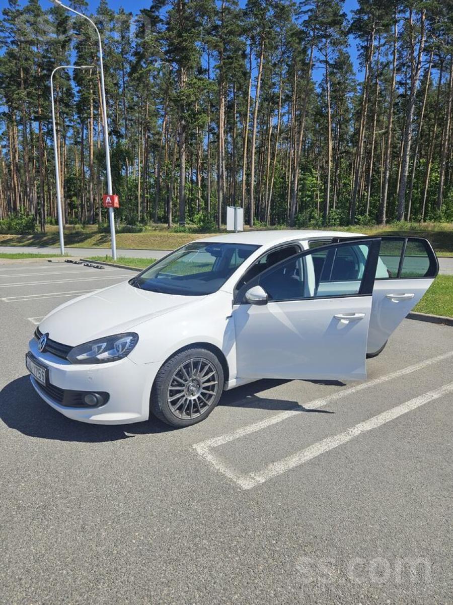 White Volkswagen Golf 2012 in Riga, with an engine capacity of 1.40 L and mileage of 141 thousand km for 6700 €, photo 11 on AUTOMOTO.COM.LV