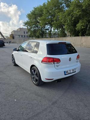 Balts Volkswagen Golf 2012 Klaipėda, ar dzinēja tilpumu 1.97 L un nobraukumu 288 tūkst. km par 5500 €, foto 5 vietnē AUTOMOTO.COM.LV