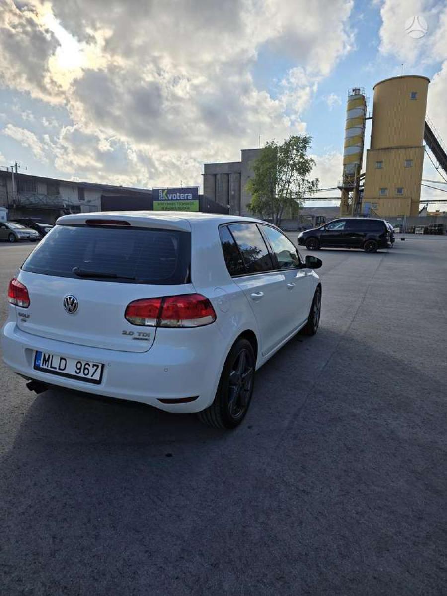Balts Volkswagen Golf 2012 Klaipėda, ar dzinēja tilpumu 1.97 L un nobraukumu 288 tūkst. km par 5500 €, foto 6 vietnē AUTOMOTO.COM.LV