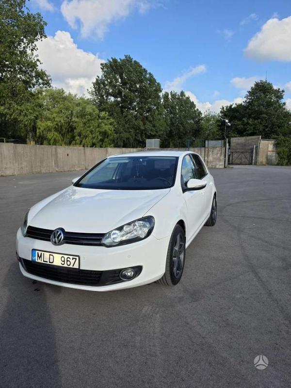 Balts Volkswagen Golf 2012 Klaipėda, ar dzinēja tilpumu 1.97 L un nobraukumu 288 tūkst. km par 5500 €, foto 7 vietnē AUTOMOTO.COM.LV