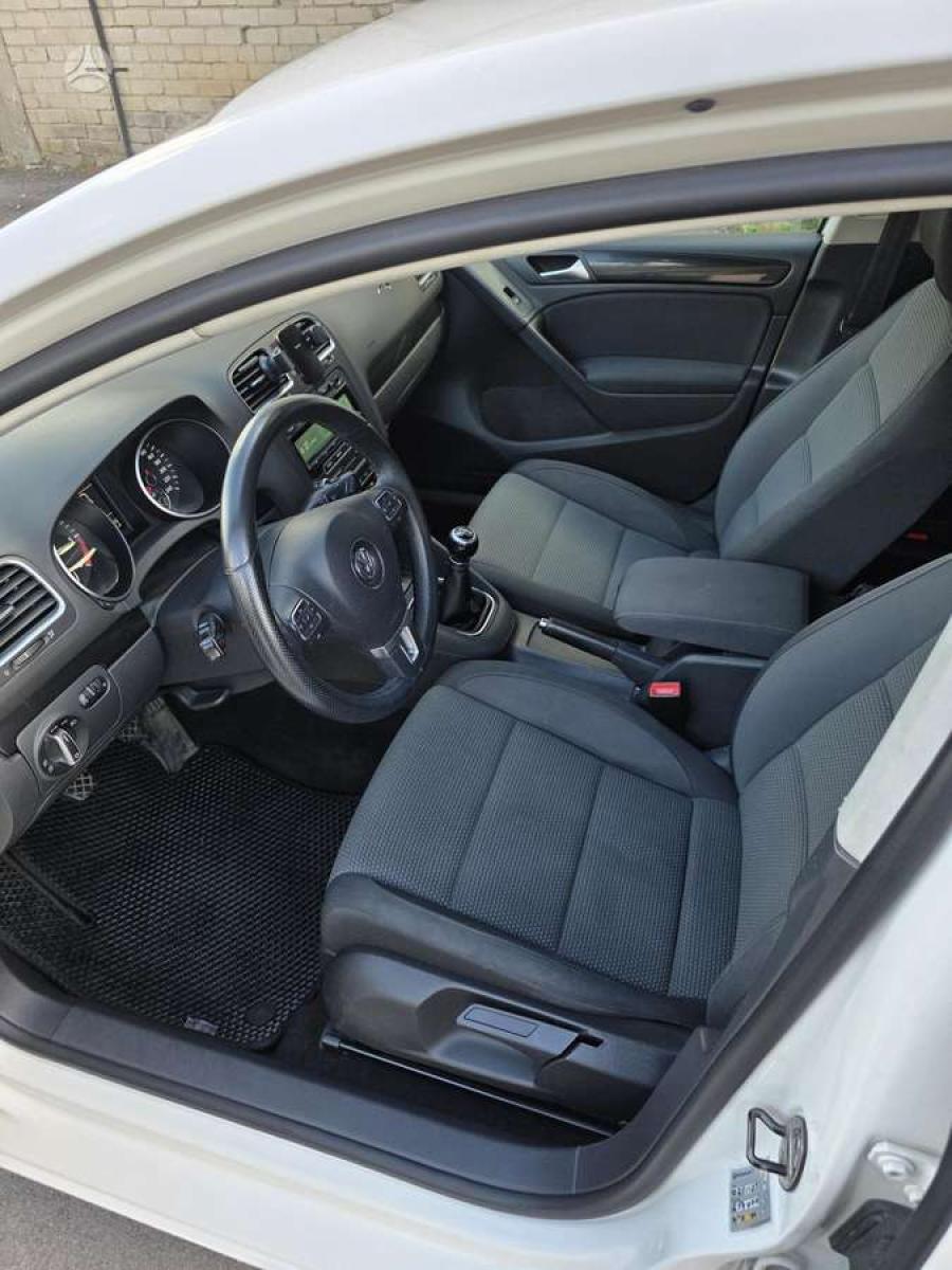 Balts Volkswagen Golf 2012 Klaipėda, ar dzinēja tilpumu 1.97 L un nobraukumu 288 tūkst. km par 5500 €, foto 9 vietnē AUTOMOTO.COM.LV