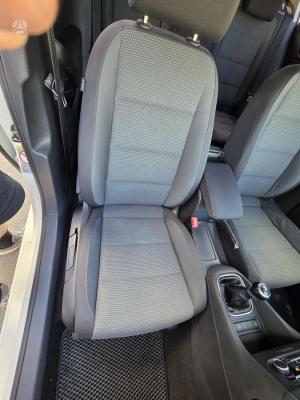 Balts Volkswagen Golf 2012 Klaipėda, ar dzinēja tilpumu 1.97 L un nobraukumu 288 tūkst. km par 5500 €, foto 16 vietnē AUTOMOTO.COM.LV