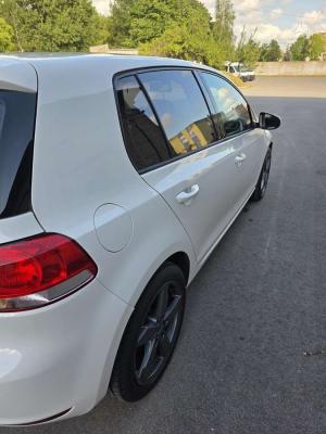 Balts Volkswagen Golf 2012 Klaipėda, ar dzinēja tilpumu 1.97 L un nobraukumu 288 tūkst. km par 5500 €, foto 23 vietnē AUTOMOTO.COM.LV
