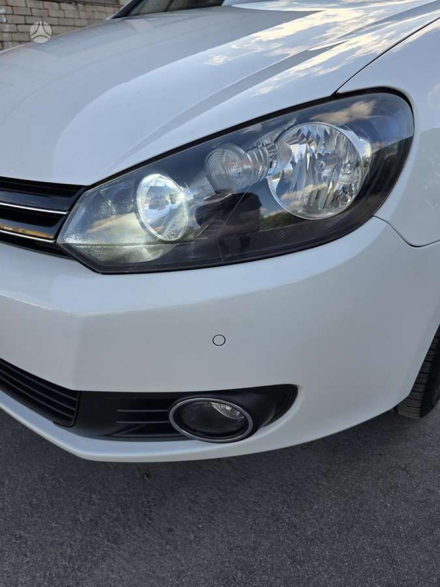 Balts Volkswagen Golf 2012 Klaipėda, ar dzinēja tilpumu 1.97 L un nobraukumu 288 tūkst. km par 5500 €, foto 32 vietnē AUTOMOTO.COM.LV