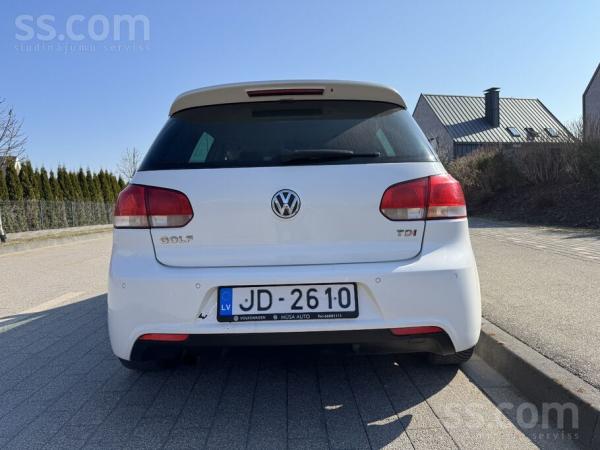 Balts Volkswagen Golf 2012 Rīga, ar dzinēja tilpumu 1.60 L un nobraukumu 345 tūkst. km par 3900 €, foto 3 vietnē AUTOMOTO.COM.LV