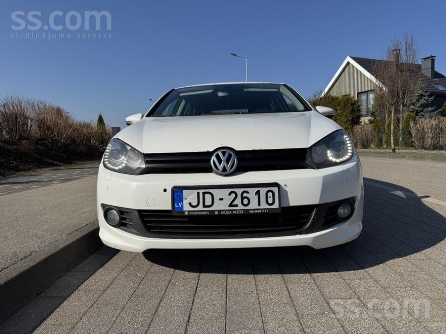 Balts Volkswagen Golf 2012 Rīga, ar dzinēja tilpumu 1.60 L un nobraukumu 345 tūkst. km par 3900 €, foto 7 vietnē AUTOMOTO.COM.LV