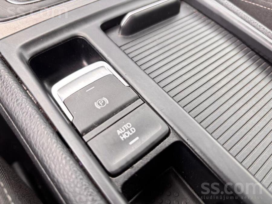 Balts Volkswagen Golf 2012 Rīga, ar dzinēja tilpumu 1.40 L un nobraukumu 205 tūkst. km par 5900 €, foto 12 vietnē AUTOMOTO.COM.LV