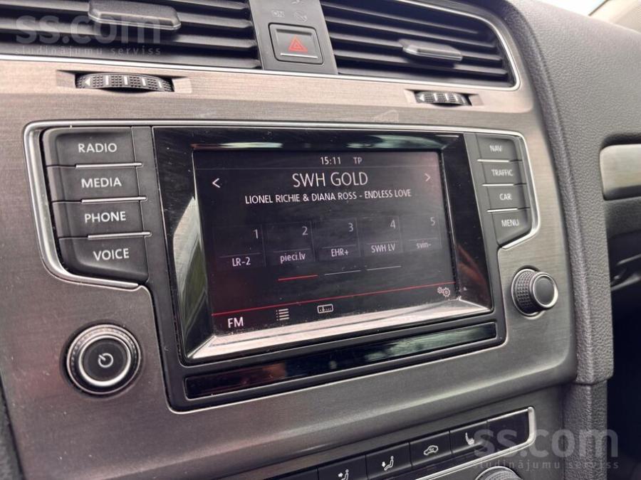Balts Volkswagen Golf 2012 Rīga, ar dzinēja tilpumu 1.40 L un nobraukumu 205 tūkst. km par 5900 €, foto 13 vietnē AUTOMOTO.COM.LV