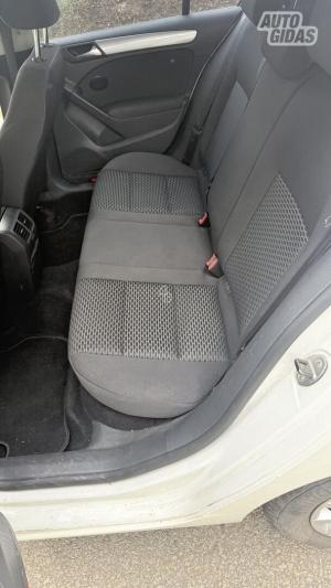 Balts Volkswagen Golf 2012 Kauņa, ar dzinēja tilpumu 1.60 L un nobraukumu 300 tūkst. km par 3200 €, foto 11 vietnē AUTOMOTO.COM.LV