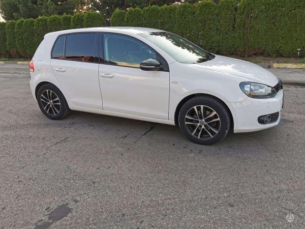 Balts Volkswagen Golf 2012 Kazlų Rūda, ar dzinēja tilpumu 1.60 L un nobraukumu 310 tūkst. km par 4500 €, foto 4 vietnē AUTOMOTO.COM.LV