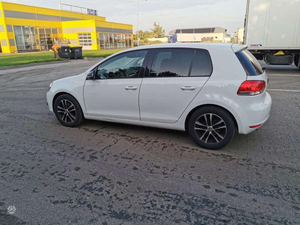 Balts Volkswagen Golf 2012 Kazlų Rūda, ar dzinēja tilpumu 1.60 L un nobraukumu 310 tūkst. km par 4500 €, foto 11 vietnē AUTOMOTO.COM.LV
