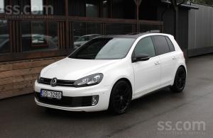 White Volkswagen Golf 2012 in Riga, with an engine capacity of 2.00 L and mileage of 0 thousand km for 6350 €, photo 4 on AUTOMOTO.COM.LV