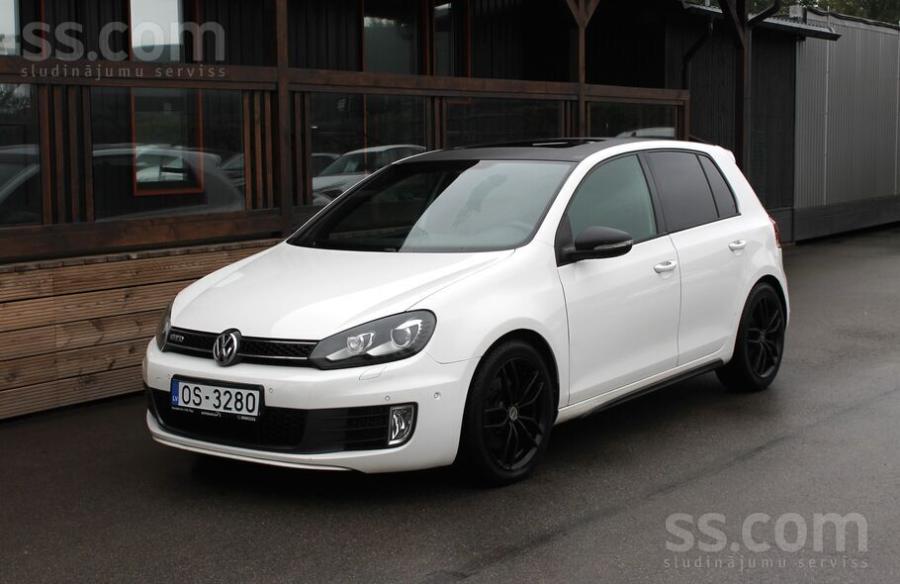 White Volkswagen Golf 2012 in Riga, with an engine capacity of 2.00 L and mileage of 0 thousand km for 6350 €, photo 4 on AUTOMOTO.COM.LV