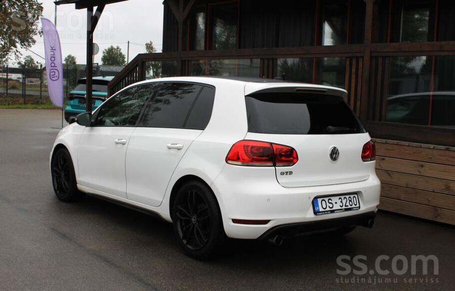 White Volkswagen Golf 2012 in Riga, with an engine capacity of 2.00 L and mileage of 0 thousand km for 6350 €, photo 6 on AUTOMOTO.COM.LV