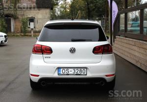 White Volkswagen Golf 2012 in Riga, with an engine capacity of 2.00 L and mileage of 0 thousand km for 6350 €, photo 7 on AUTOMOTO.COM.LV