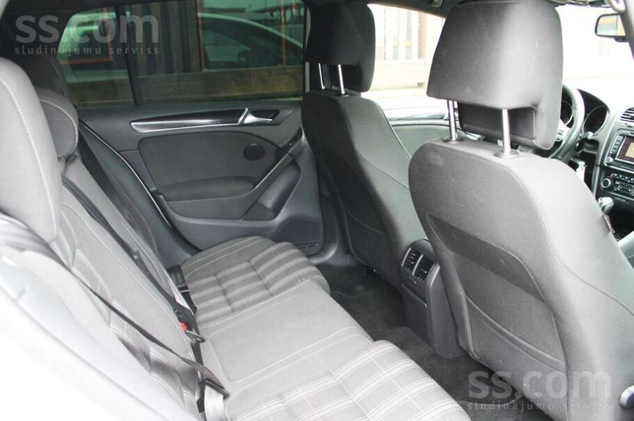 White Volkswagen Golf 2012 in Riga, with an engine capacity of 2.00 L and mileage of 0 thousand km for 6350 €, photo 13 on AUTOMOTO.COM.LV