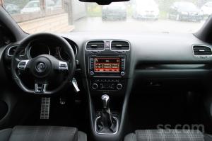 White Volkswagen Golf 2012 in Riga, with an engine capacity of 2.00 L and mileage of 0 thousand km for 6350 €, photo 18 on AUTOMOTO.COM.LV