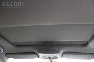White Volkswagen Golf 2012 in Riga, with an engine capacity of 2.00 L and mileage of 0 thousand km for 6350 €, photo 19 on AUTOMOTO.COM.LV
