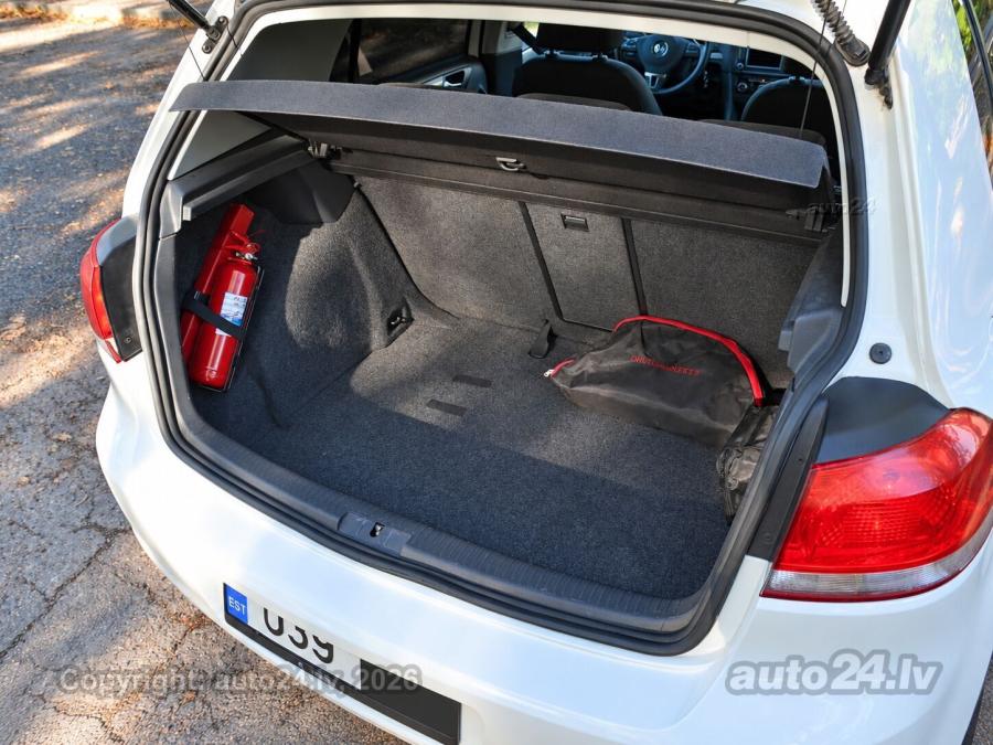 White Volkswagen Golf 2012 in Tallinn, with an engine capacity of 1.40 L and mileage of 133 thousand km for 6500 €, photo 8 on AUTOMOTO.COM.LV