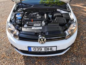 White Volkswagen Golf 2012 in Tallinn, with an engine capacity of 1.40 L and mileage of 133 thousand km for 6500 €, photo 9 on AUTOMOTO.COM.LV