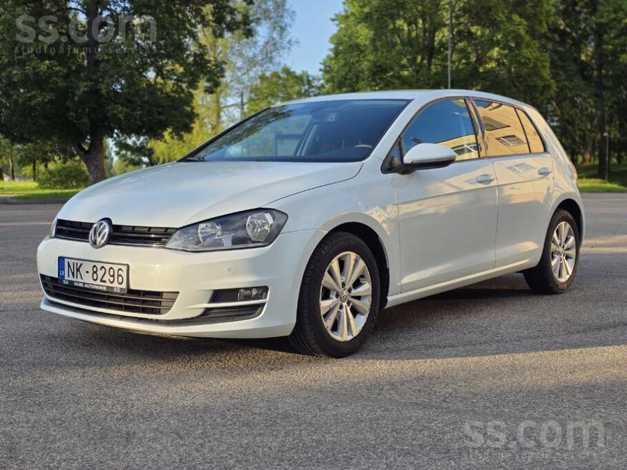 White Volkswagen Golf 2013 in Ogre, with an engine capacity of 1.60 L and mileage of 257 thousand km for 5800 €, photo 1 on AUTOMOTO.COM.LV