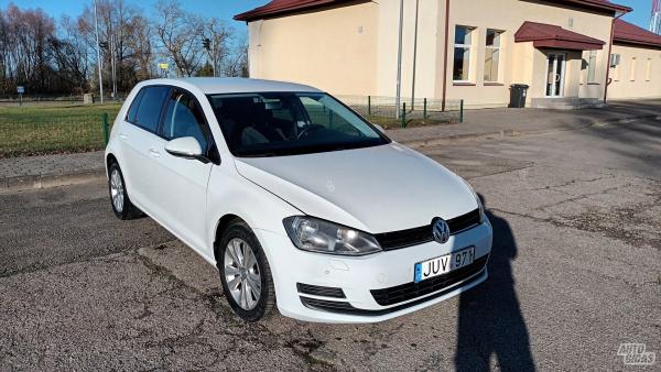 White Volkswagen Golf 2013 in Joniskis, with an engine capacity of 1.60 L and mileage of 261 thousand km for 4450 €, photo 3 on AUTOMOTO.COM.LV
