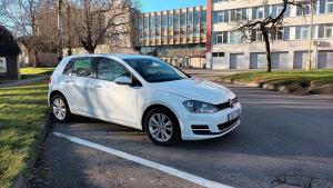 White Volkswagen Golf 2013 in Joniskis, with an engine capacity of 1.60 L and mileage of 261 thousand km for 4450 €, photo 12 on AUTOMOTO.COM.LV