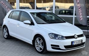 White Volkswagen Golf 2013 in Radviliskis, with an engine capacity of 1.60 L and mileage of 281 thousand km for 6750 €, photo 4 on AUTOMOTO.COM.LV