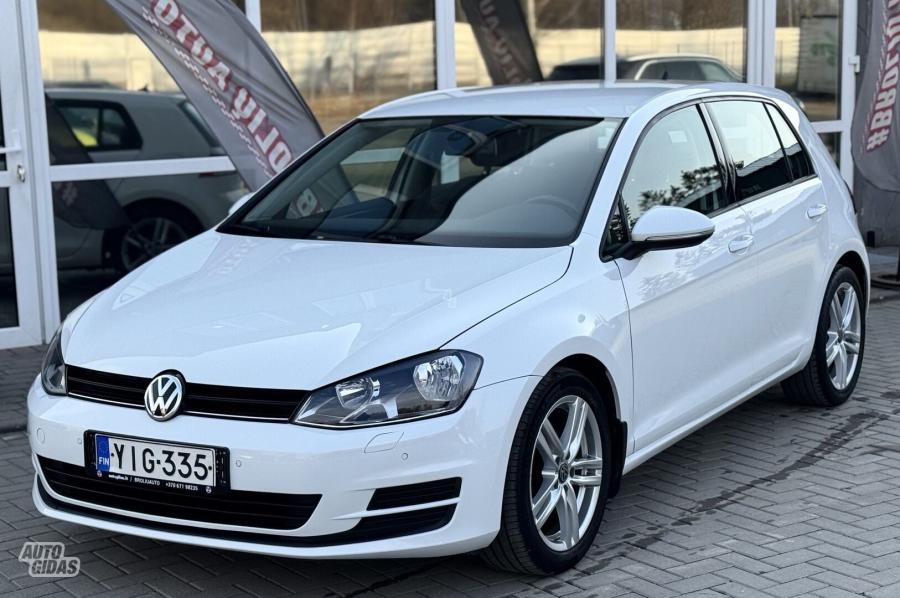 White Volkswagen Golf 2013 in Radviliskis, with an engine capacity of 1.60 L and mileage of 281 thousand km for 6750 €, photo 5 on AUTOMOTO.COM.LV