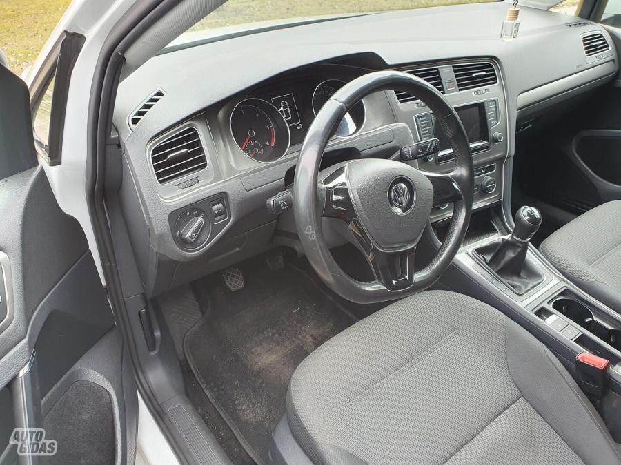 Balts Volkswagen Golf 2013 Kauņa, ar dzinēja tilpumu 1.60 L un nobraukumu 300 tūkst. km par 5250 €, foto 17 vietnē AUTOMOTO.COM.LV