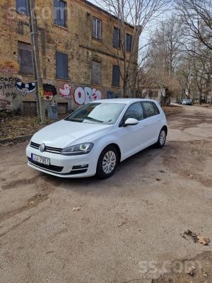 Balts Volkswagen Golf 2013 Rīga, ar dzinēja tilpumu 1.40 L un nobraukumu 282 tūkst. km par 4000 €, foto  vietnē AUTOMOTO.COM.LV