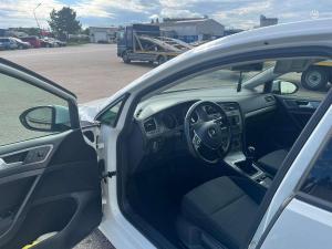 White Volkswagen Golf 2013 in Marijampole, with an engine capacity of 1.20 L and mileage of 191 thousand km for 5100 €, photo 6 on AUTOMOTO.COM.LV