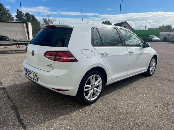 Balts Volkswagen Golf 2013 Marijampole, ar dzinēja tilpumu 1.20 L un nobraukumu 191 tūkst. km par 5100 €, foto 8 vietnē AUTOMOTO.COM.LV