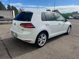 White Volkswagen Golf 2013 in Marijampole, with an engine capacity of 1.20 L and mileage of 191 thousand km for 5100 €, photo 9 on AUTOMOTO.COM.LV