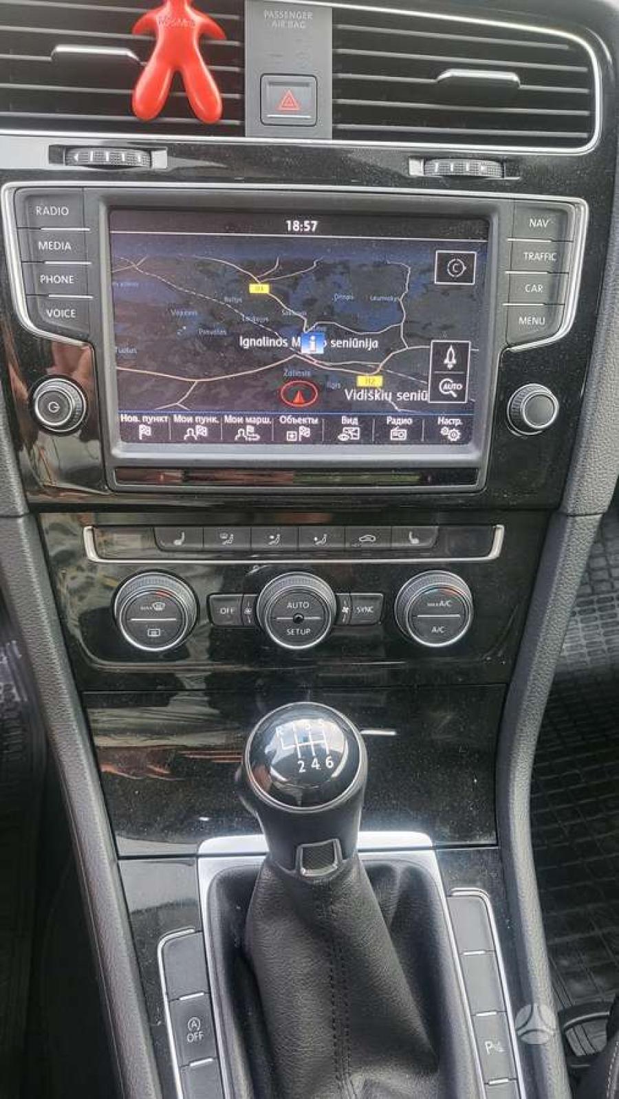Balts Volkswagen Golf 2013 Ignalina, ar dzinēja tilpumu 1.40 L un nobraukumu 172 tūkst. km par 7499 €, foto 12 vietnē AUTOMOTO.COM.LV
