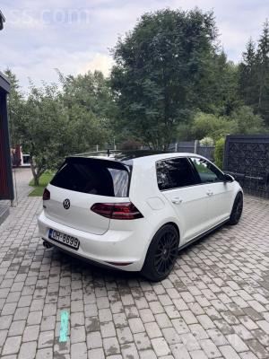 Balts Volkswagen Golf 2013 Rīga, ar dzinēja tilpumu 2.00 L un nobraukumu 240 tūkst. km par 9200 €, foto 4 vietnē AUTOMOTO.COM.LV