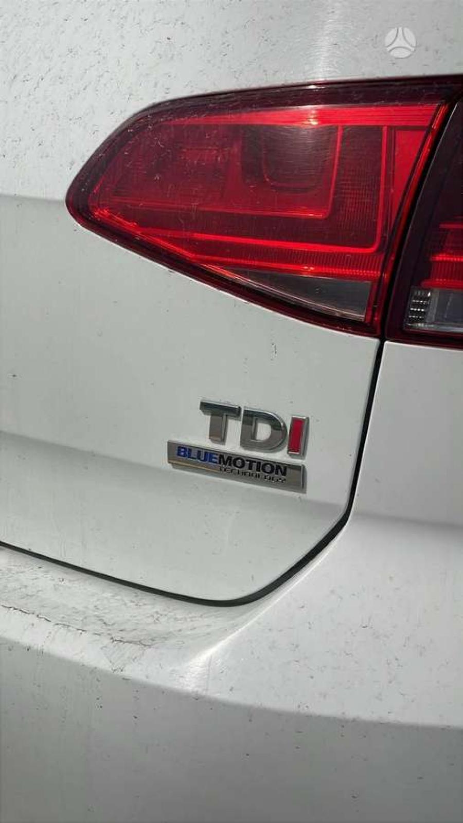 Balts Volkswagen Golf 2013 Vievis, ar dzinēja tilpumu 1.60 L un nobraukumu 420 tūkst. km par 4800 €, foto 1 vietnē AUTOMOTO.COM.LV