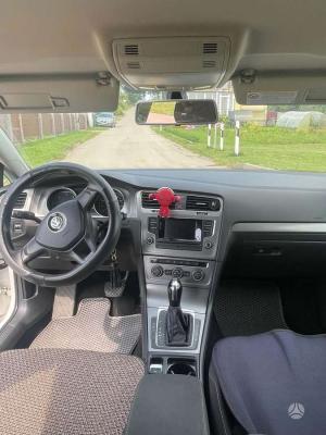 Balts Volkswagen Golf 2013 Vievis, ar dzinēja tilpumu 1.60 L un nobraukumu 420 tūkst. km par 4800 €, foto 6 vietnē AUTOMOTO.COM.LV