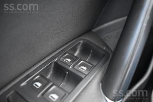 White Volkswagen Golf 2013 in Kuldiga, with an engine capacity of 1.60 L and mileage of 0 thousand km for 7490 €, photo 19 on AUTOMOTO.COM.LV