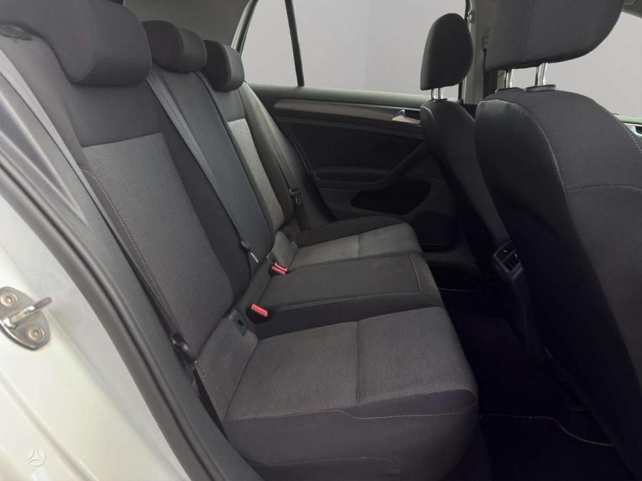 Balts Volkswagen Golf 2013 Kauņa, ar dzinēja tilpumu 1.20 L un nobraukumu 257 tūkst. km par 5999 €, foto 10 vietnē AUTOMOTO.COM.LV