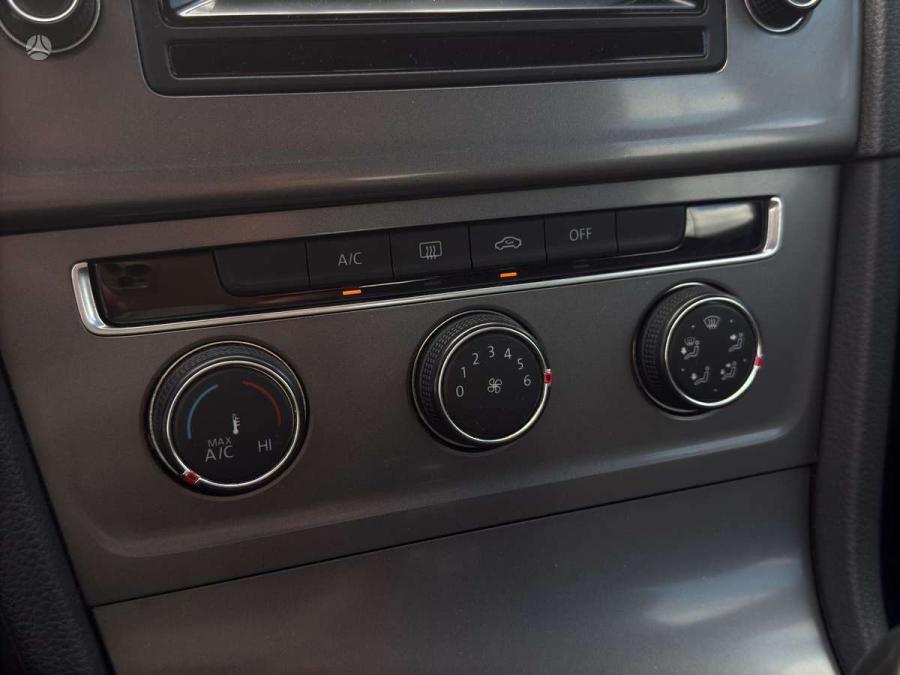 Balts Volkswagen Golf 2013 Kauņa, ar dzinēja tilpumu 1.20 L un nobraukumu 257 tūkst. km par 5999 €, foto 16 vietnē AUTOMOTO.COM.LV
