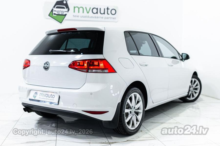 White Volkswagen Golf 2013 in Tallinn, with an engine capacity of 1.40 L and mileage of 132 thousand km for 7990 €, photo 9 on AUTOMOTO.COM.LV