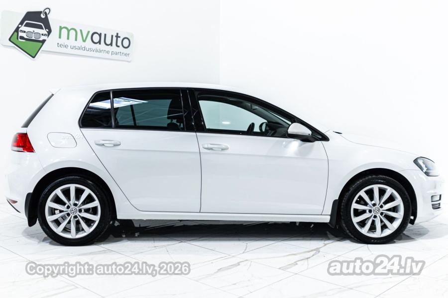 White Volkswagen Golf 2013 in Tallinn, with an engine capacity of 1.40 L and mileage of 132 thousand km for 7990 €, photo 11 on AUTOMOTO.COM.LV