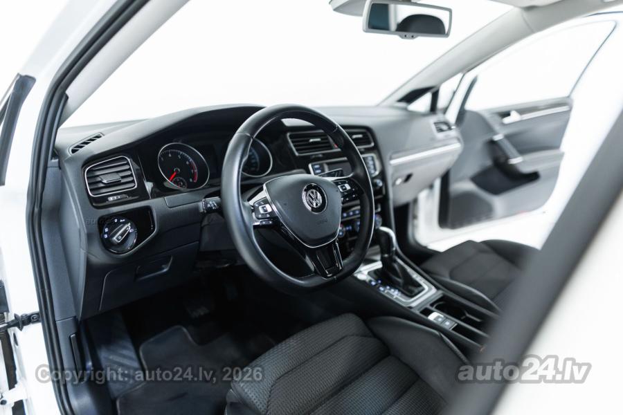 White Volkswagen Golf 2013 in Tallinn, with an engine capacity of 1.40 L and mileage of 132 thousand km for 7990 €, photo 13 on AUTOMOTO.COM.LV