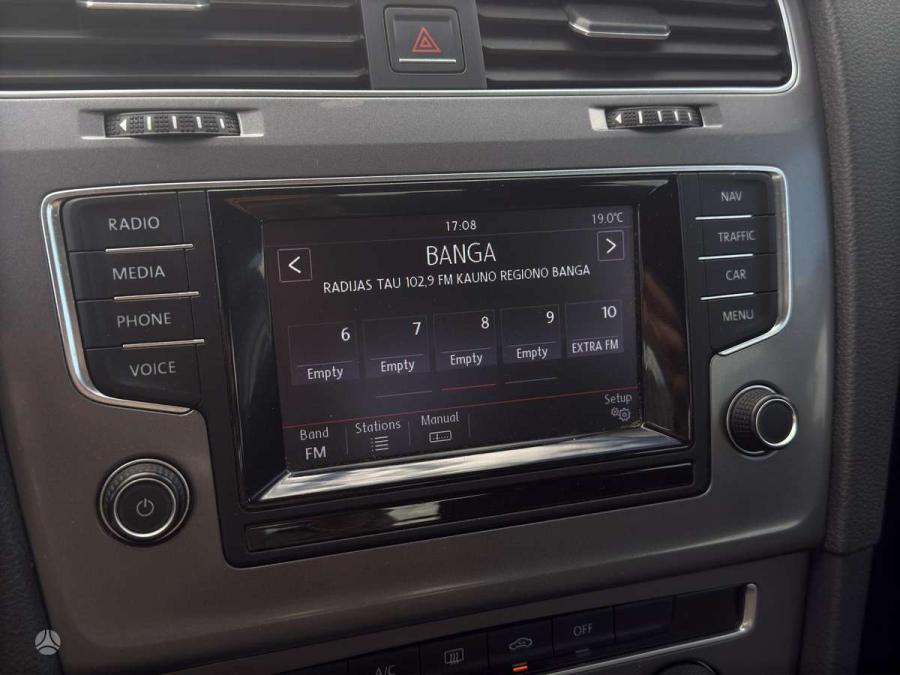 Balts Volkswagen Golf 2013 Kauņa, ar dzinēja tilpumu 1.20 L un nobraukumu 257 tūkst. km par 5999 €, foto 17 vietnē AUTOMOTO.COM.LV