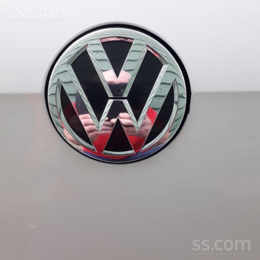 Balts Volkswagen Golf 2013 Rīga, ar dzinēja tilpumu 1.40 L un nobraukumu 264 tūkst. km par 7200 €, foto 9 vietnē AUTOMOTO.COM.LV